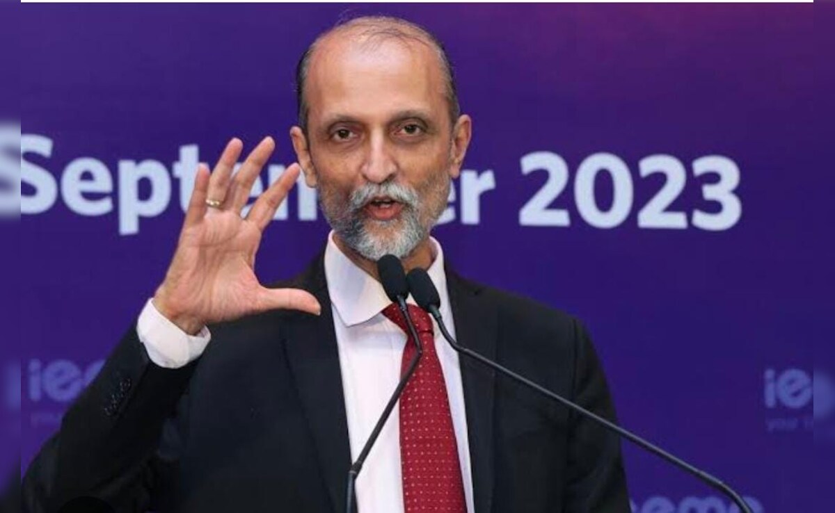 Gokhale Institute Vice Chancellor Ajit Ranade resigns