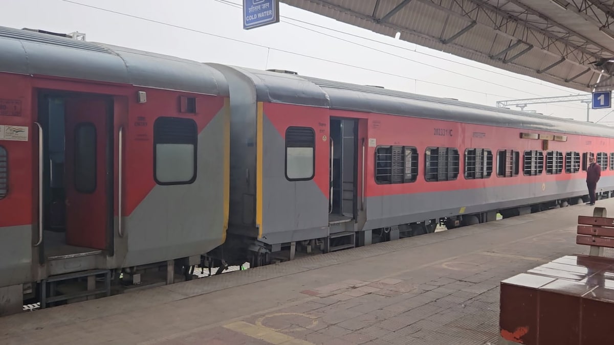 दिल्ली जाने वाले यात्रियों को रेलवे ने दी बड़ी सौगात, ट्रेन में जोड़ ...