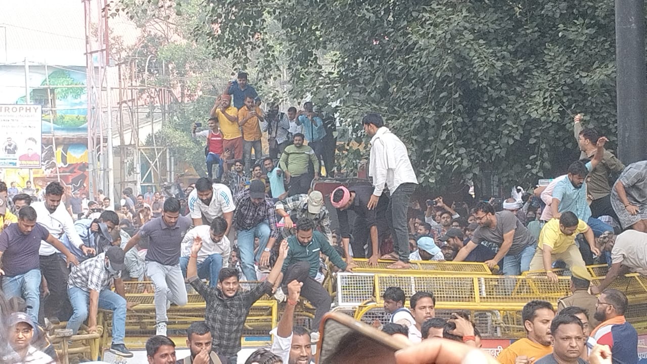 Prayagraj Students Protest Job Exams Schedule, Officials Look For Way Out