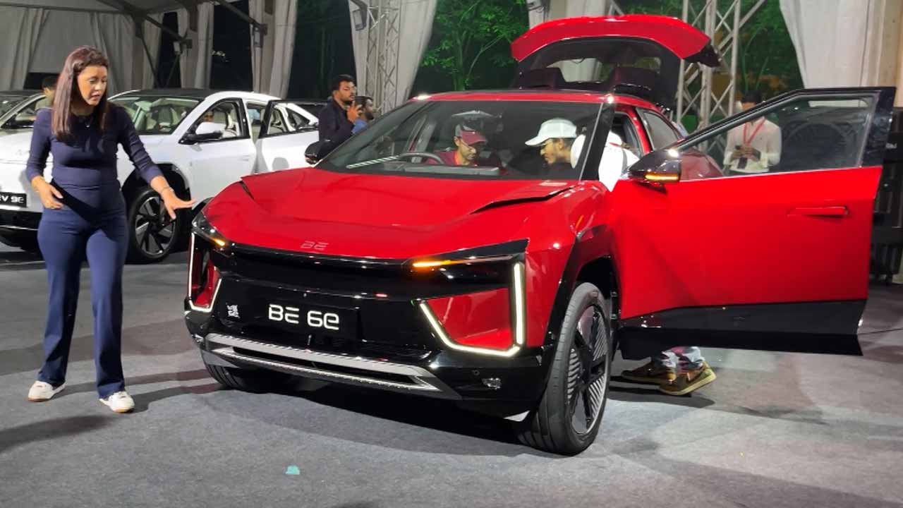 Mahindra Launches 2 New Electric SUVs