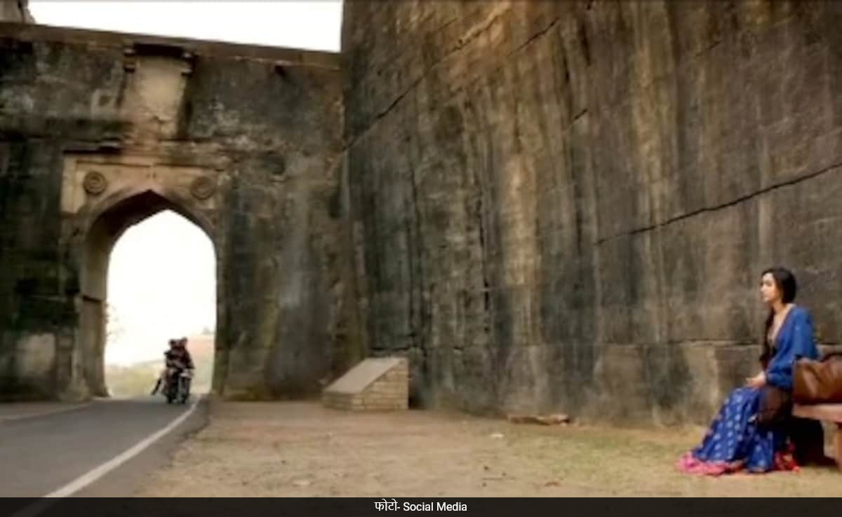 चंदेरी के इस द्वार पर राजकुमार राव ने श्रद्धा कपूर को कहा था अलविदा ...