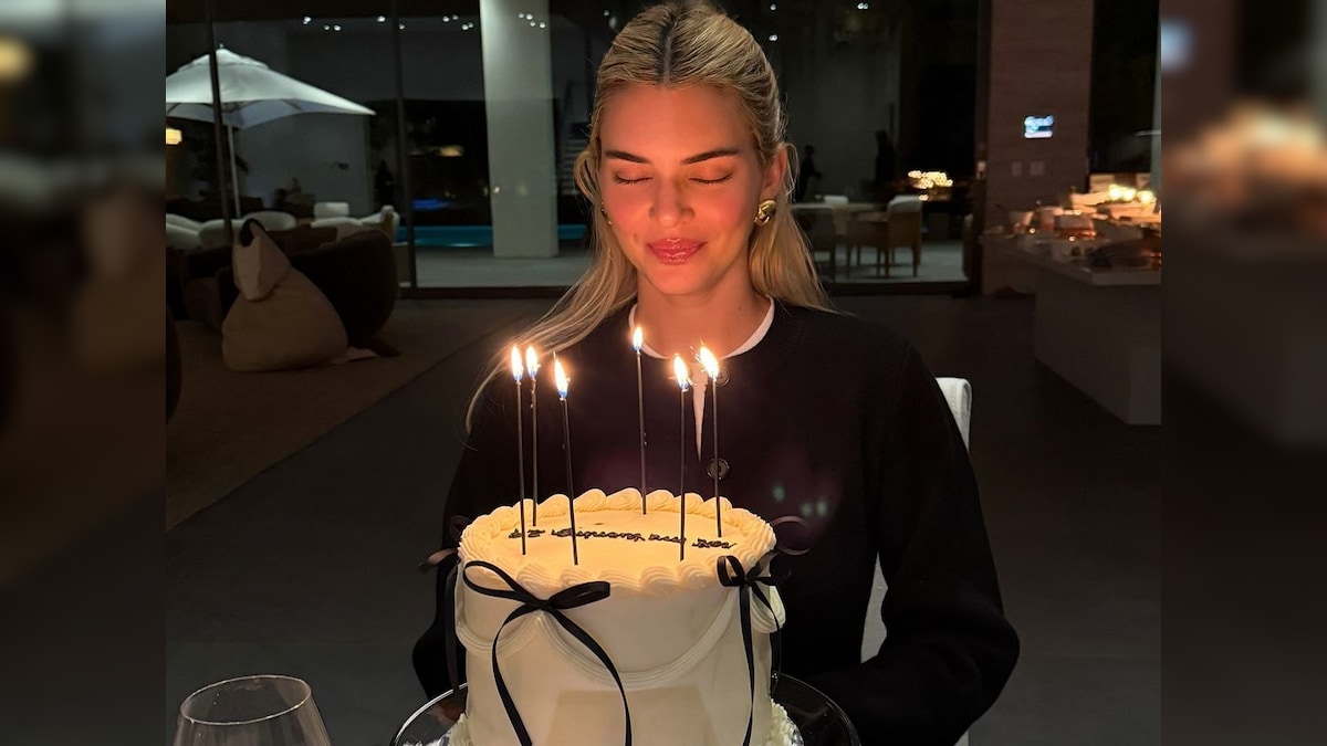 Kendall Jenner Turns 29 With "Witches Dont Age" Cake And More Such ...