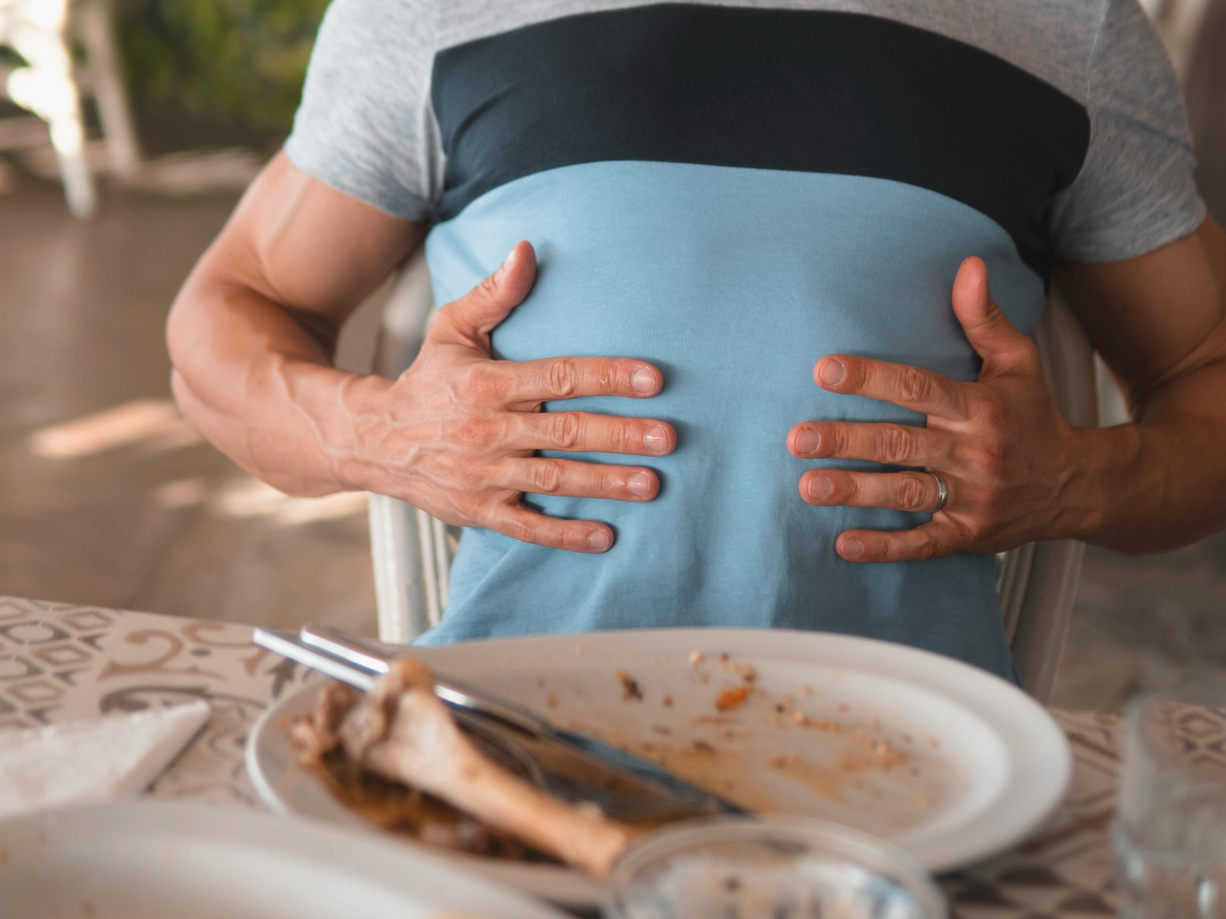 5 Ways To Feel Easy After A Heavy Meal