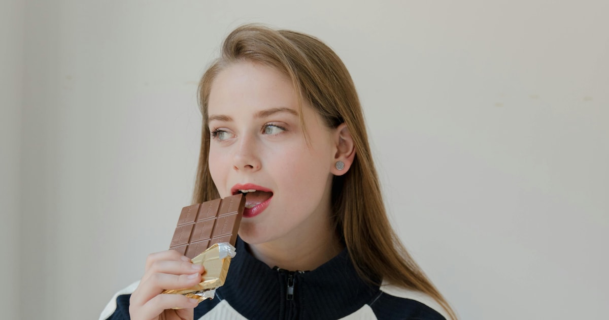 7 Easy Ways To Curb Sugar Cravings