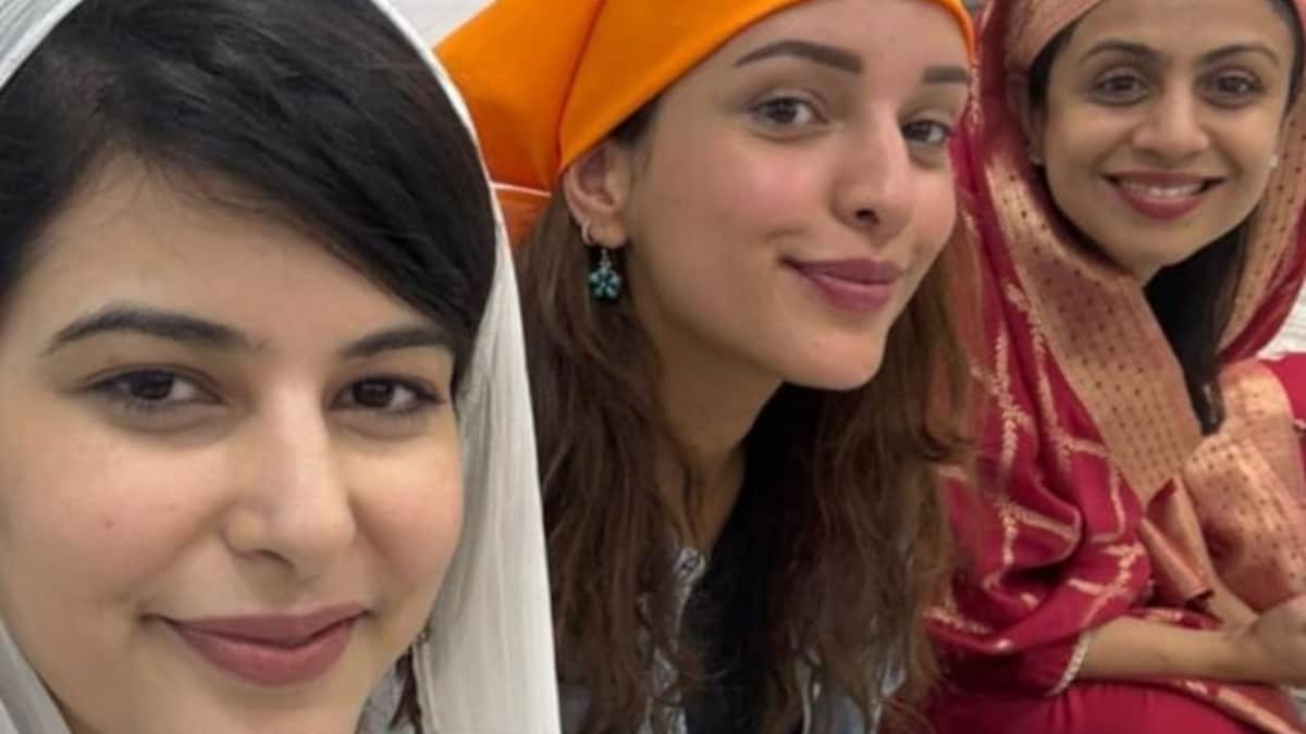 Triptii Dimri Eats Langar In Gurudwara With Rumoured Beau Sam Merchant ...