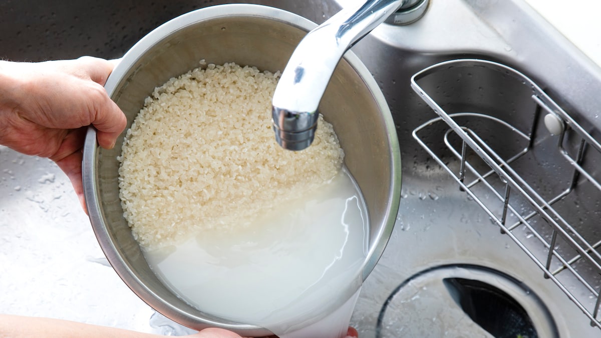 Dont Throw Away Rice Water: Here Are 6 Amazing Uses For Rice Water ...