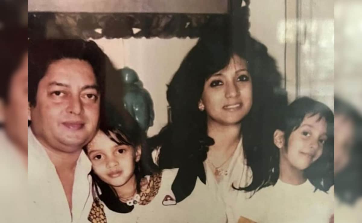 Moon Moon Sen's Husband Bharat Dev Varma Dies in Kolkata