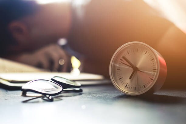 Inemuri: Can Japan's Nap Culture Actually Boost Your Productivity?