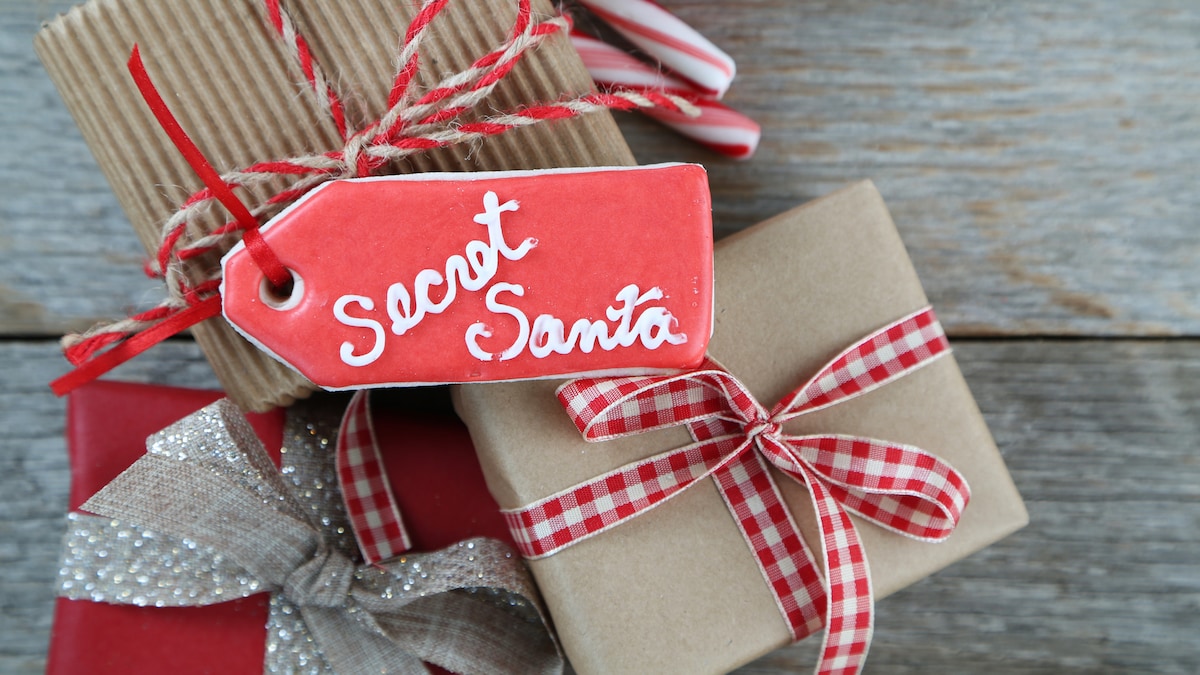 Struggling With Secret Santa? These 6 Foodie Gift Ideas Are Total Life ...