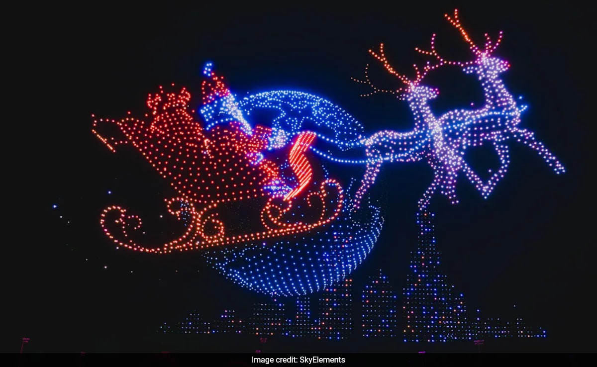 Watch: Gigantic Santa Claus Made Using Record-Breaking 5,000 Drones ...