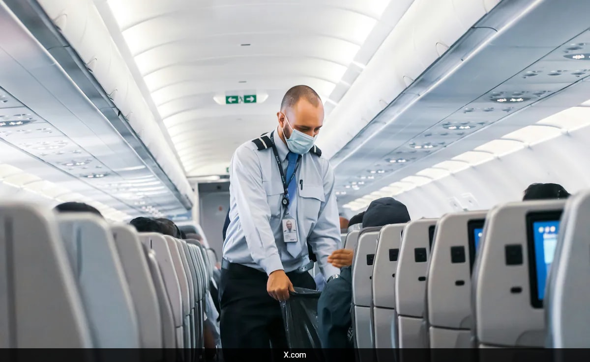 Pilot Reveals The Truth Behind The Mysterious 'Ding' Sounds On Flights