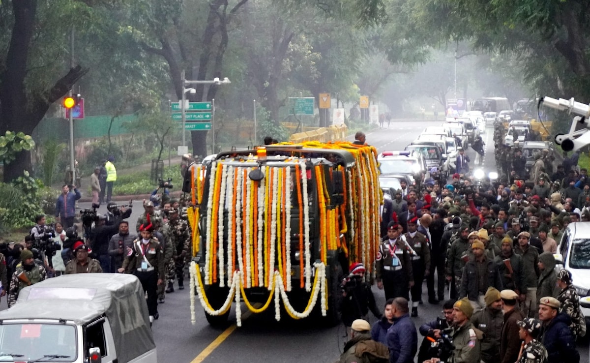 राजकीय सम्मान के साथ पूर्व पीएम मनमोहन सिंह का हुआ अंतिम संस्कार ...