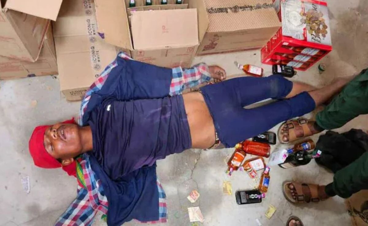 telangana-medak-thief-caught-drinking-liquor-in-wine-shop-drank-too ...