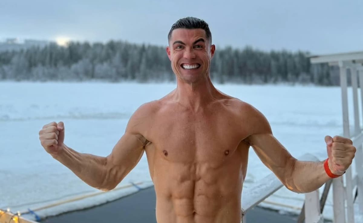 Watch: Cristiano Ronaldo Takes Dip In Freezing Pool On Finland Vacation ...