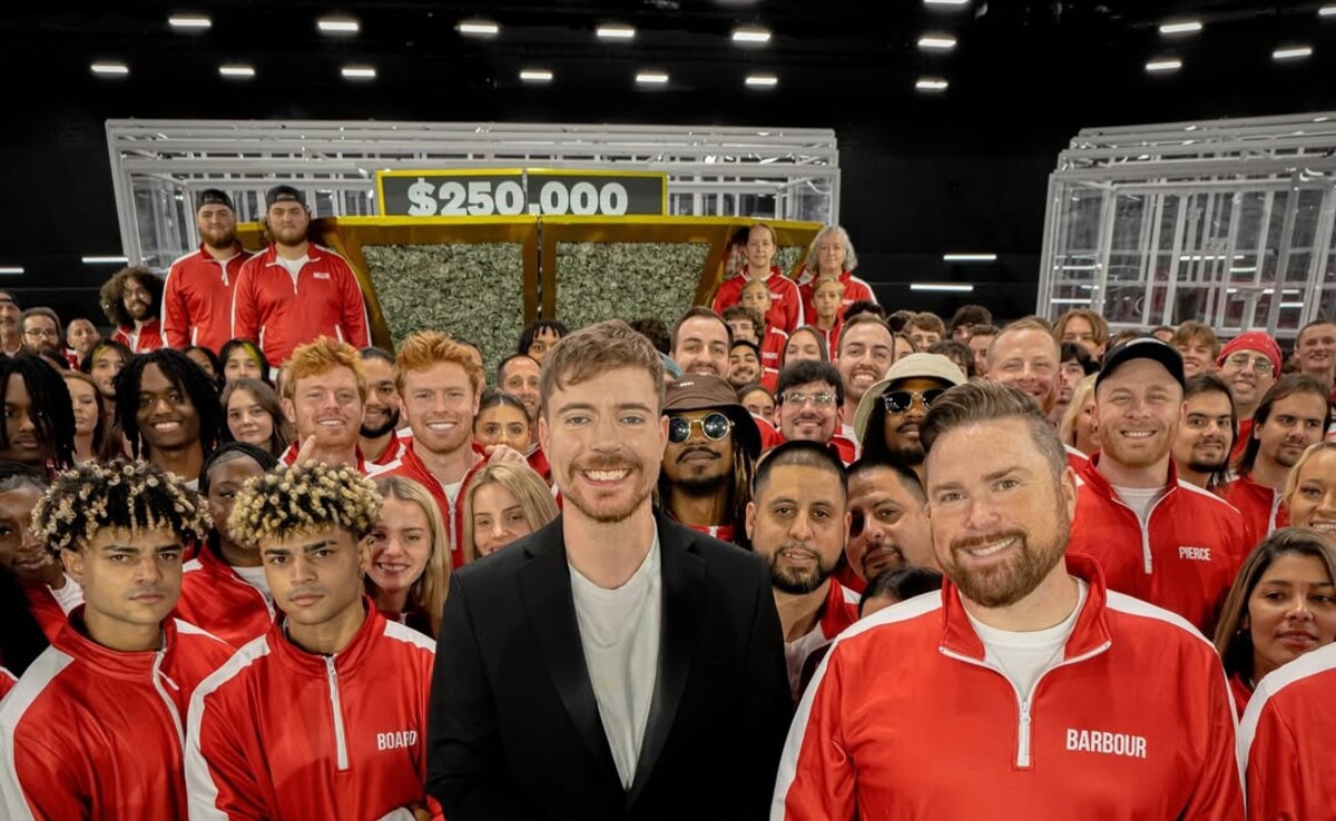 YouTuber MrBeast Joins Bid To Buy TikTok, Says "Billionaires Have ...