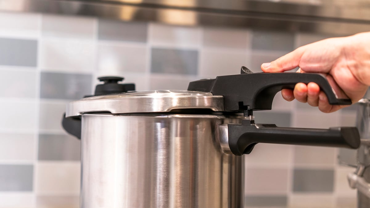 Fix Your Loose Pressure Cooker Gaskets In Minutes! This Easy Hack Works ...