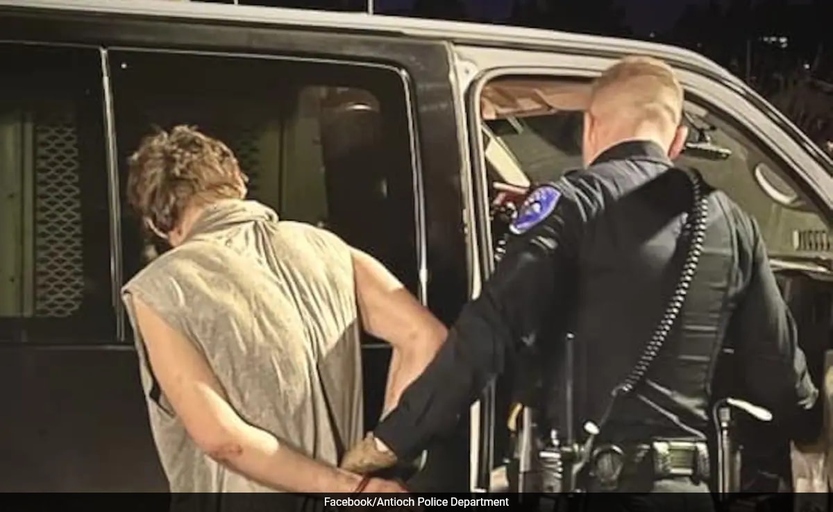 MMA-Trained Pastor Fends Off Axe-Wielding Burglar With Bare Hands In US