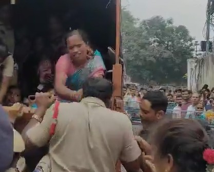ASHA Worker Slaps Cop During Protest In Hyderabad, Detained