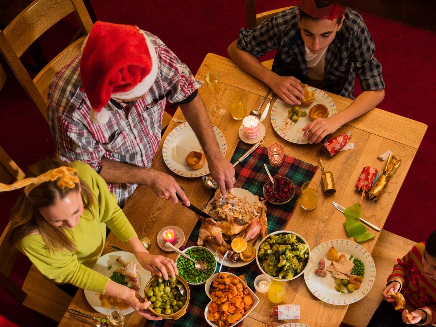 6 Tips To Avoid Overeating This Holiday Season