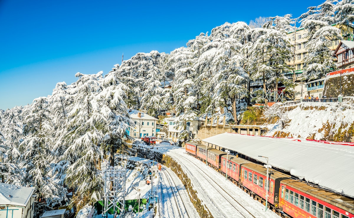8 Places In India Where You Can Enjoy Snowfall This Winter