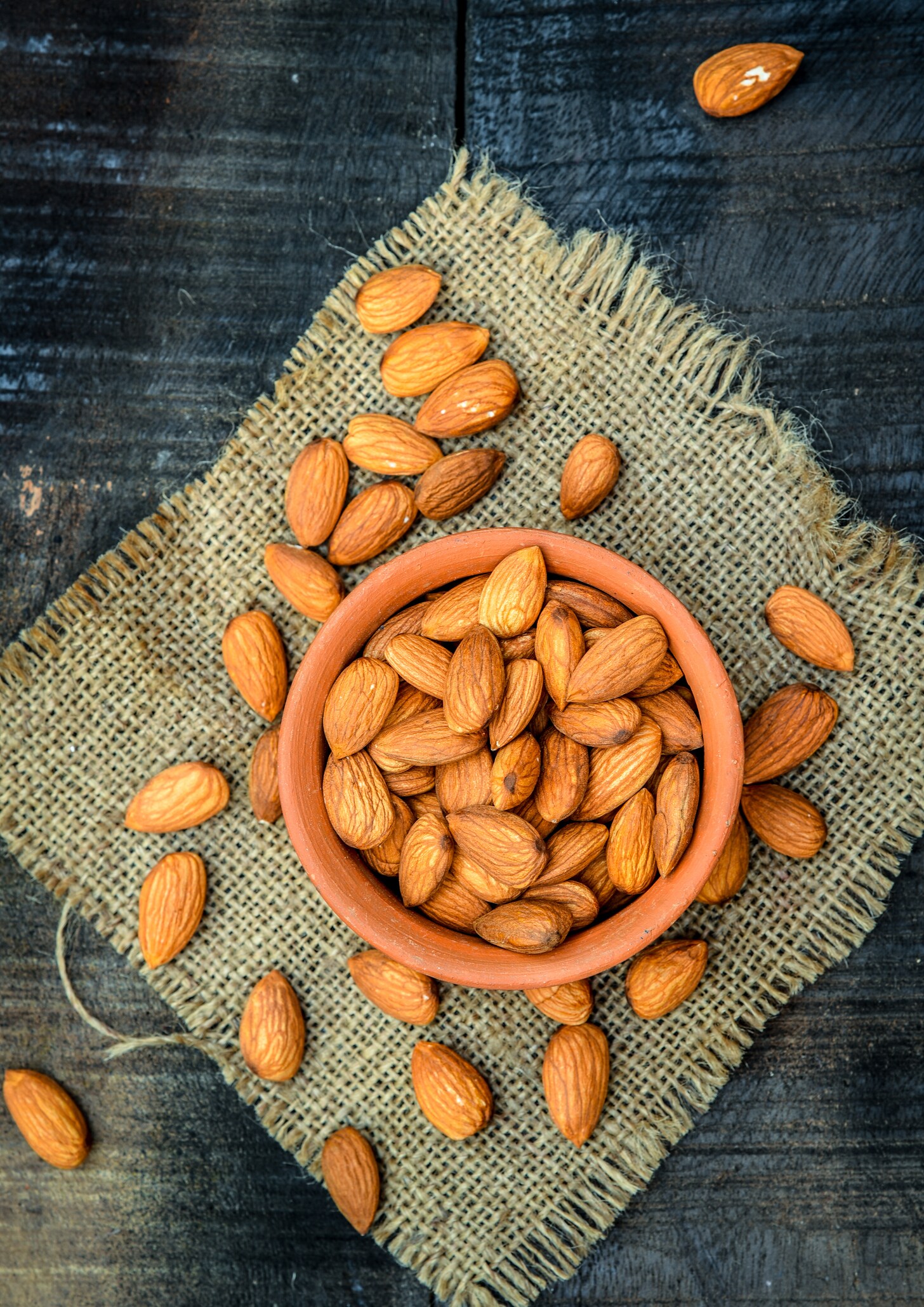 5 Delicious Ways To Sneak Almonds Into Your Diet