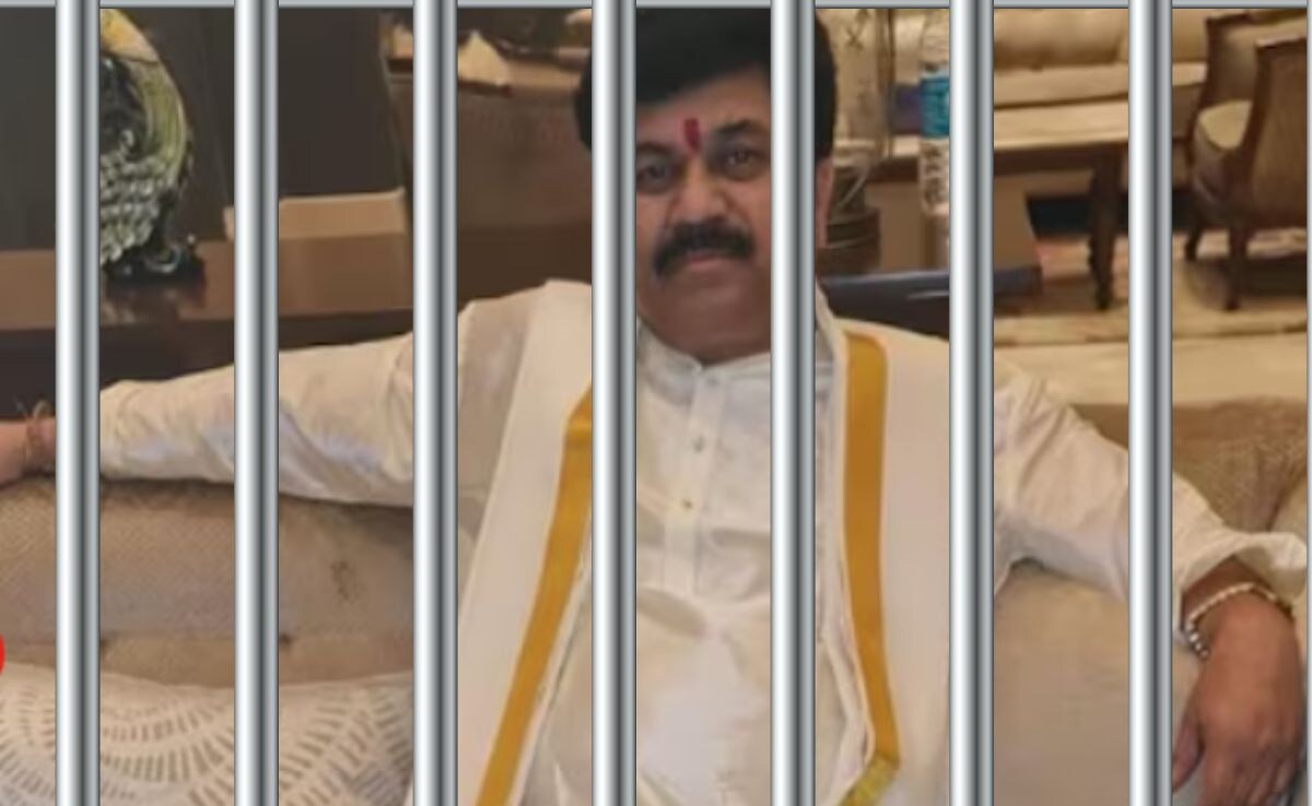 Walmik Karad night on 31st December in CID custody inside-report