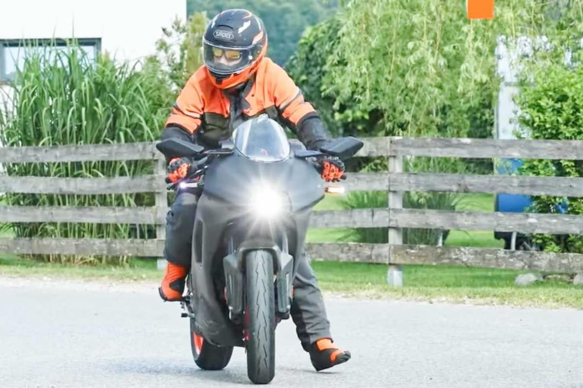 KTM RC 390 Spied Testing, Launch Likely In 2025