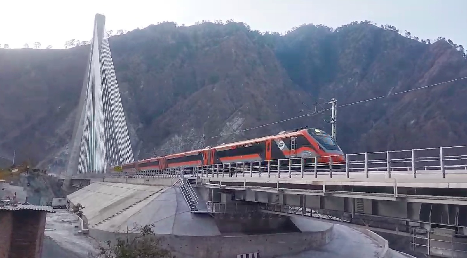Video: Vande Bharat's Successful Trial Run On World's Highest Rail ...