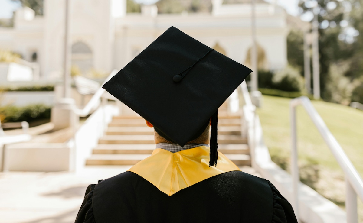 Crisis In Harvard As 23% MBA Students Remain Jobless After Graduation ...