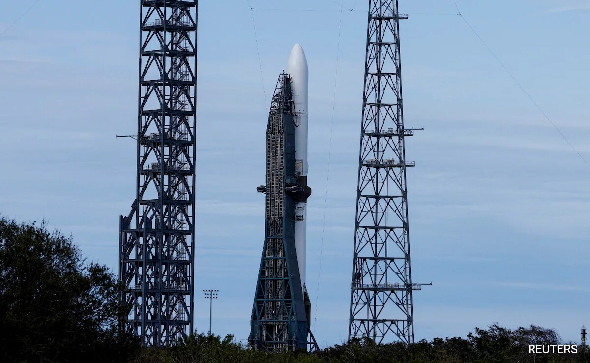 Jeff Bezos' Blue Origin Calls Off Debut New Glenn Launch Shortly Before ...