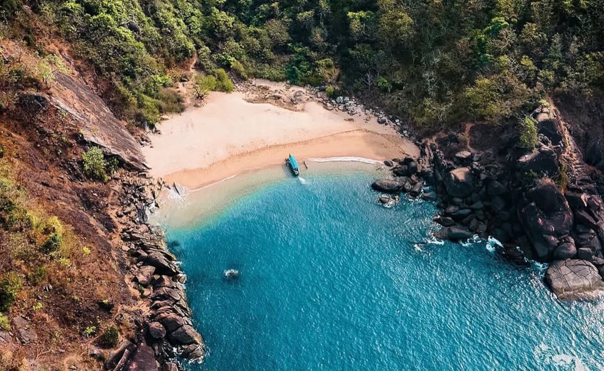 Secret Shores: 7 Offbeat Beaches In Goa For Tranquil Escapes