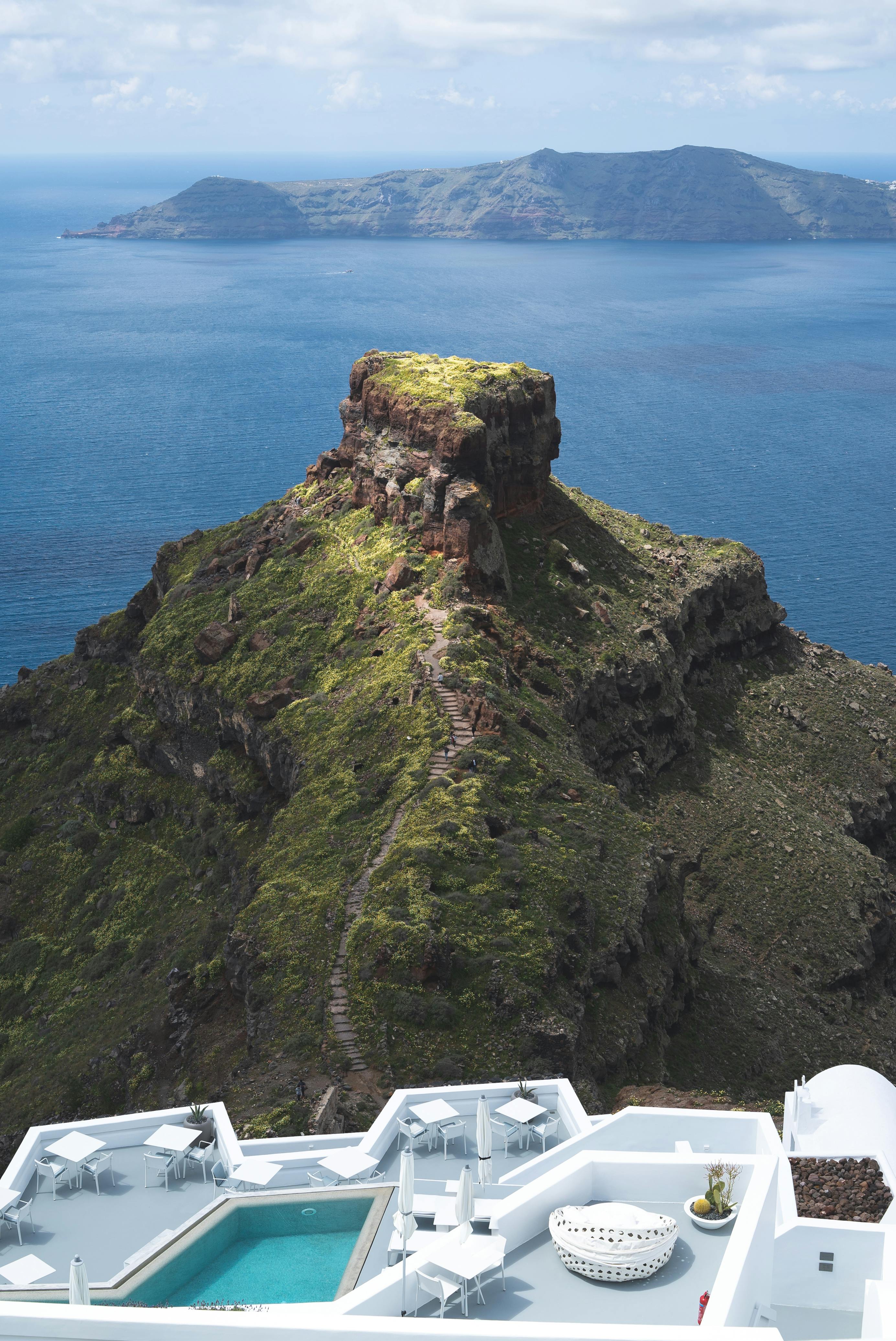Top 7 Luxury Travel Destinations Around The World
