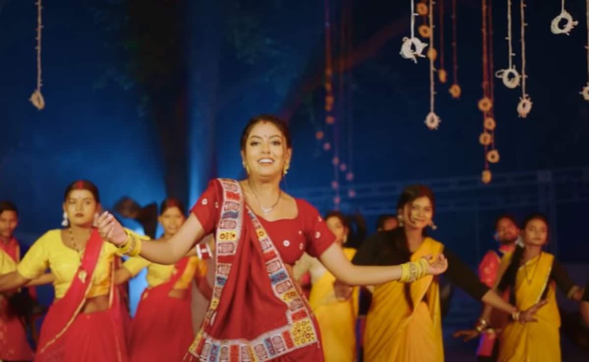 Bhojpuri Song Piya Kala Sadi: पिया काला साड़ी सॉन्ग यूट्यूब पर 10 करोड़ ...