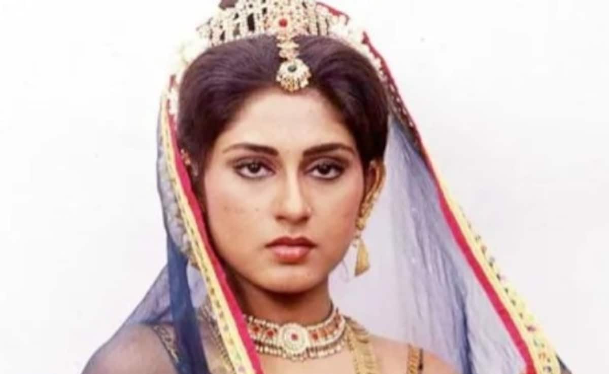 बीआर चोपड़ा की महाभारत में द्रौपदी बनकर घर-घर बनाई थी पहचान, 34 साल बाद ...