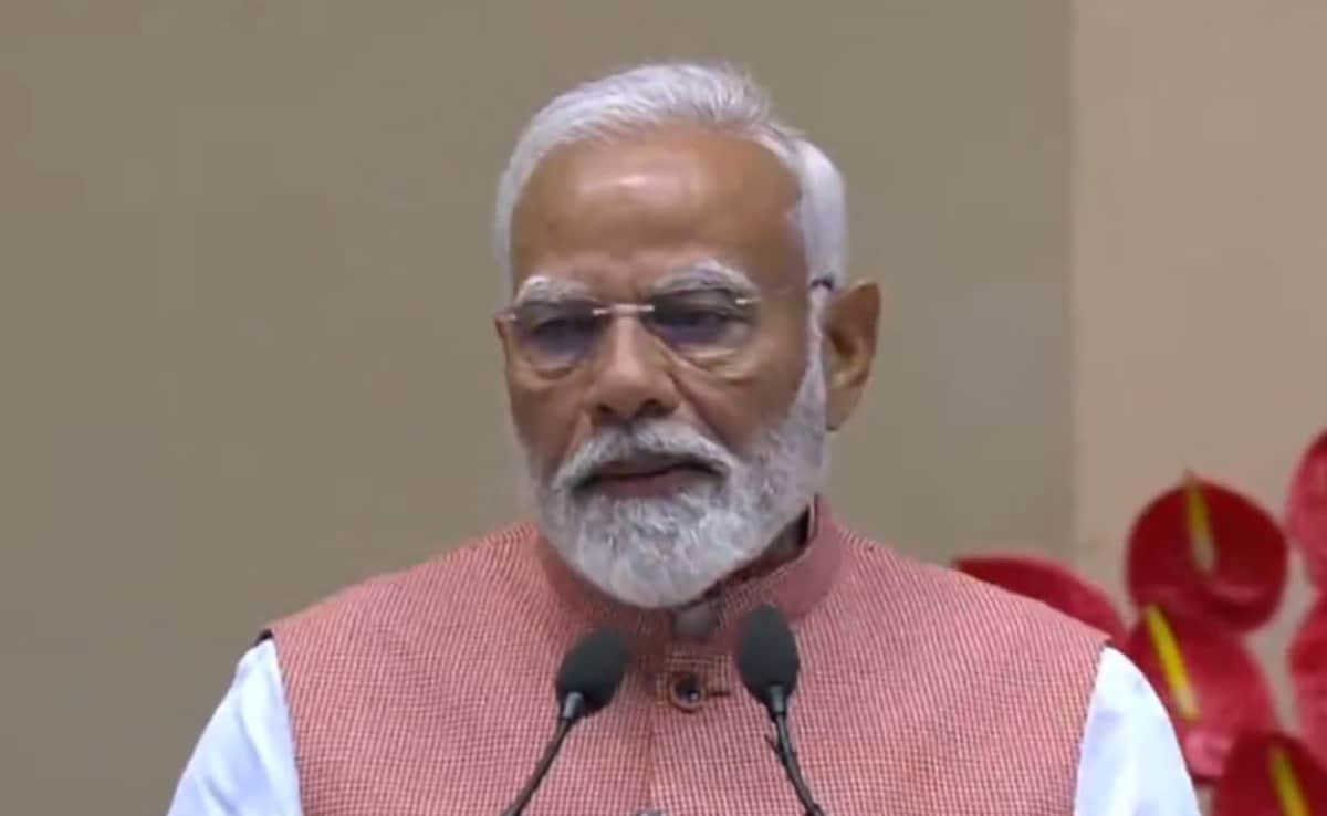 PM Modi on RSS: मेरे जैसे लाखों लोगों को RSS ने देश के लिए जीने की ...