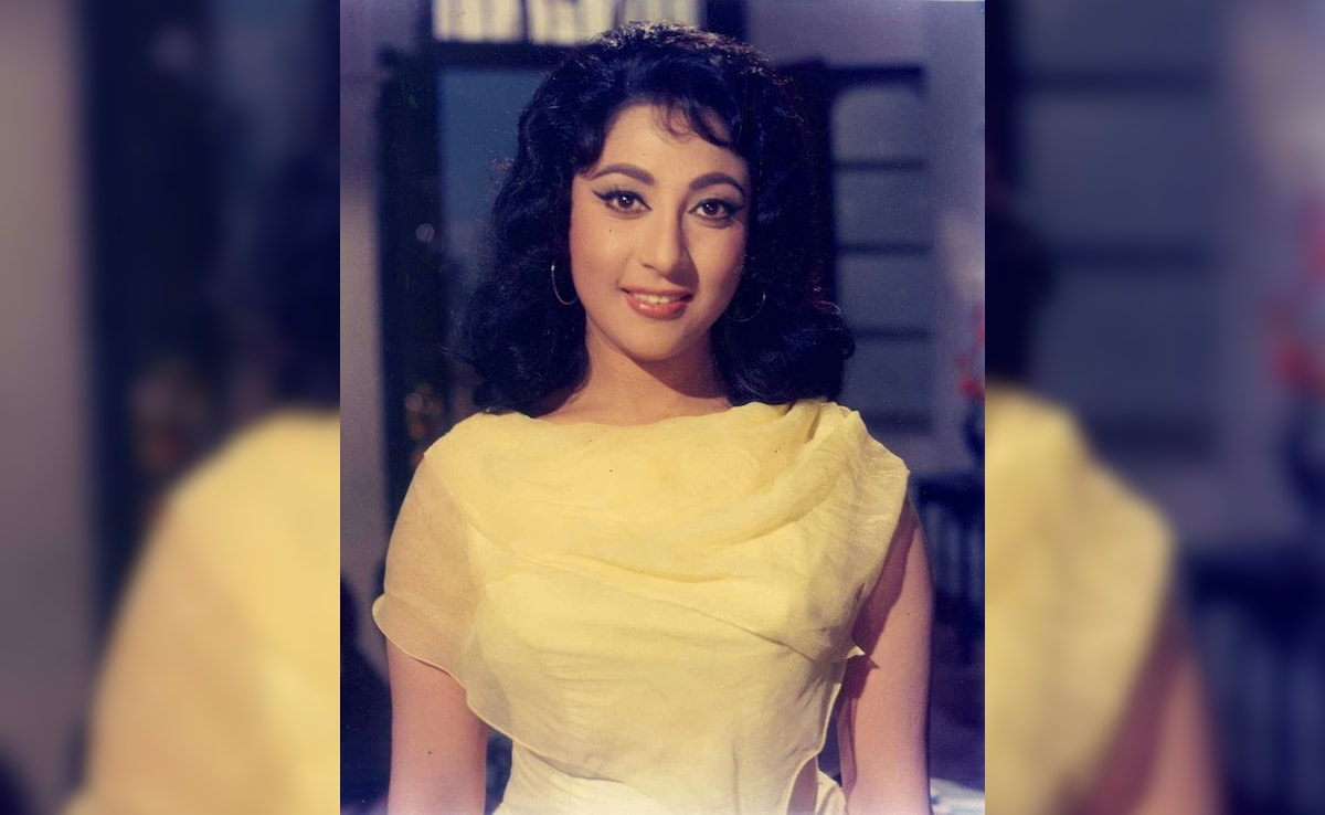 Mala Sinha की बेटी की फोटो वायरल, खूबसूरत ऐसी बड़ी-बड़ी एक्ट्रेस हैं पानी कम, लोग बोले- इसे कहते ...