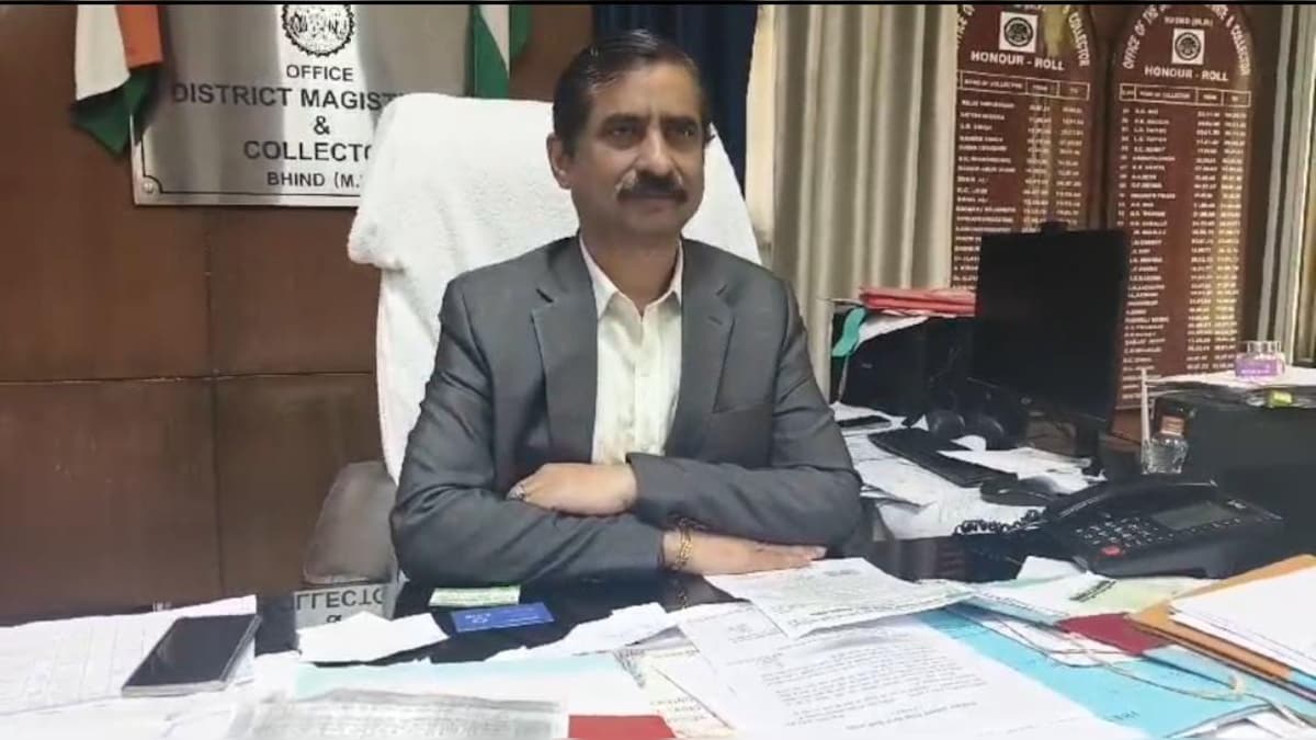 भिंड कलेक्टर श्रीवास्तव को लगी हाई कोर्ट से फटकार, इन कारनामों की वजह ...