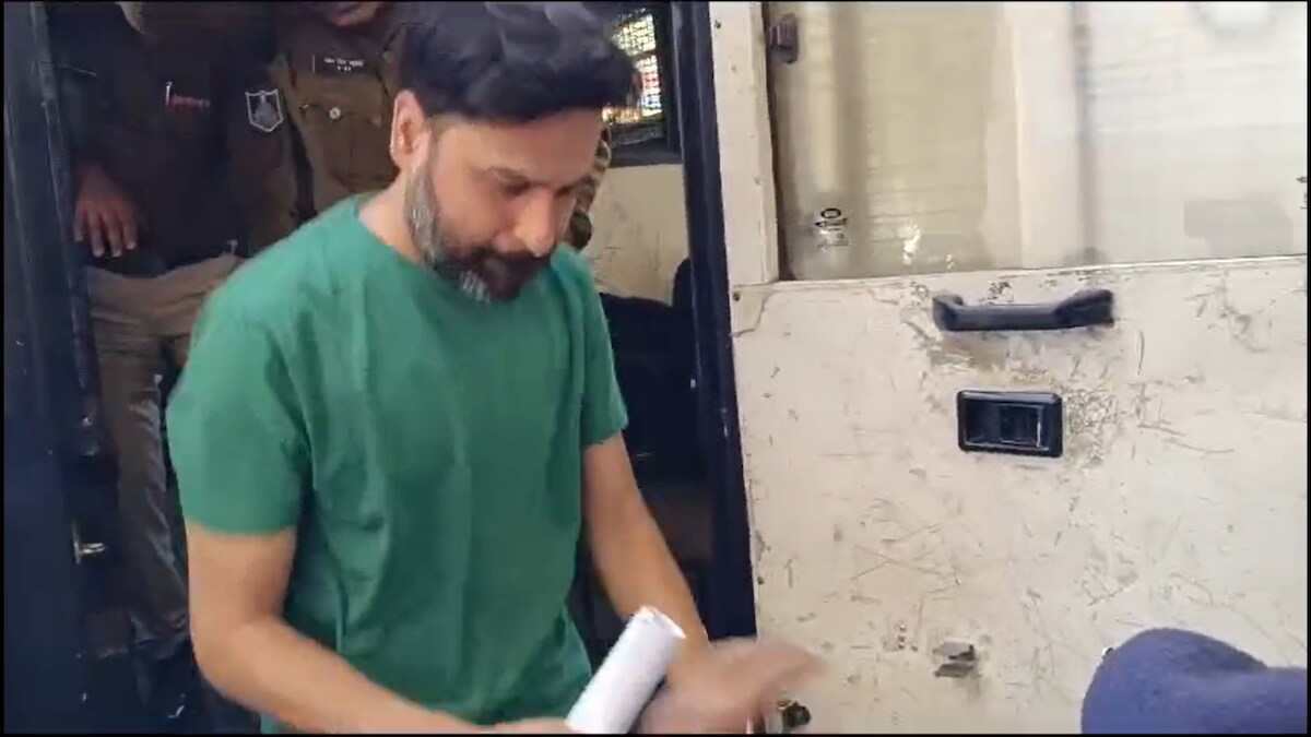 Saurabh Sharma Sent To ED Custody: 52 KG सोना वाले सौरभ शर्मा, चेतन गौर ...