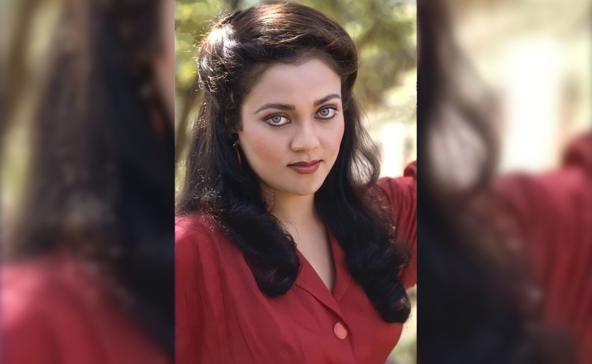 मंदाकिनी के बेटे के लुक ने दिया बड़े-बड़े हीरो को मात, पर्सनालिटी ऐसी ...