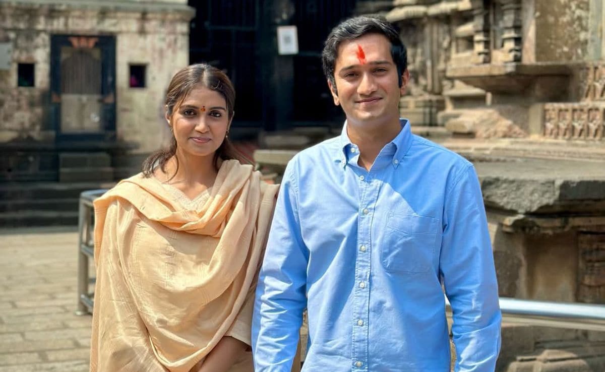 rinku rajguru krishnaraj mahadik Photo Contro krishnaraj mahadik speaks ...