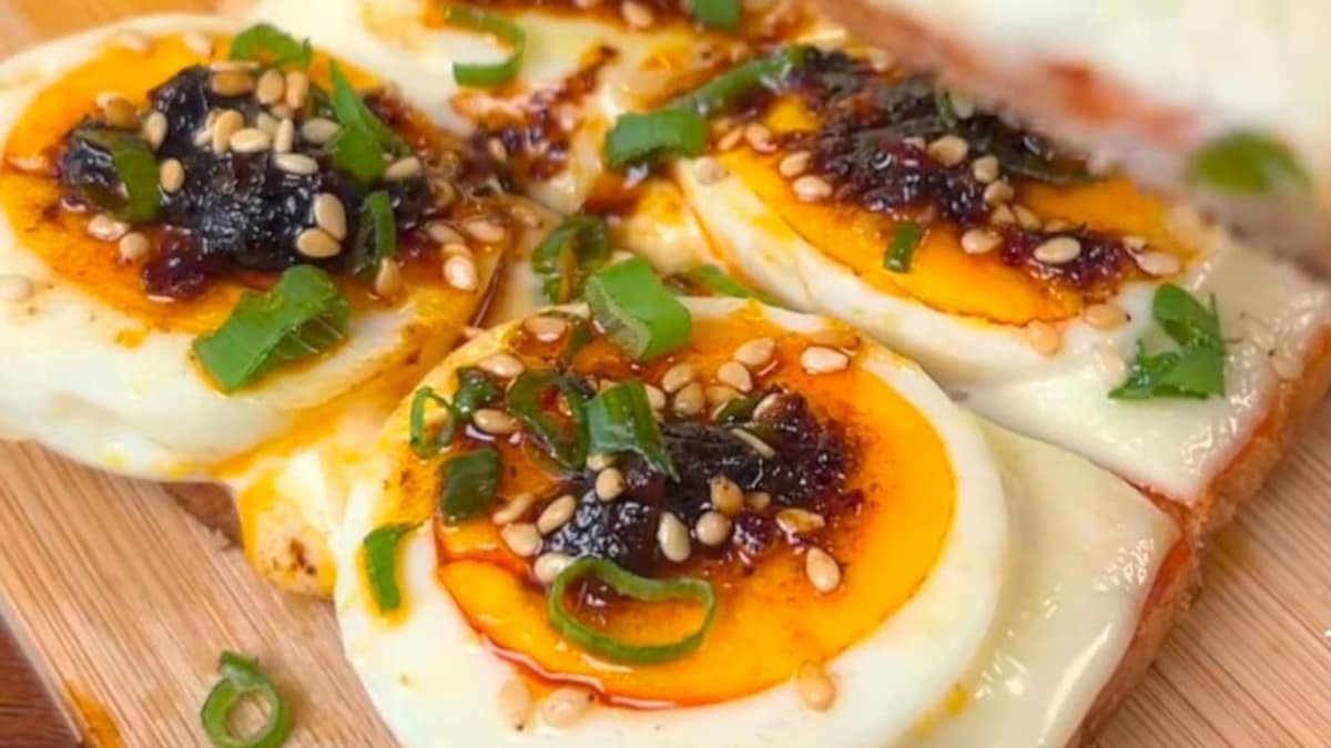 Bored With Regular Boiled Egg On Toast? Try This Asian Egg Toast And Up ...