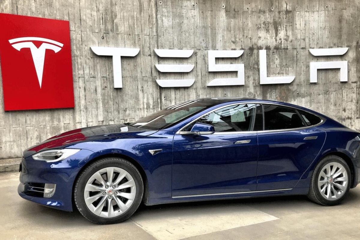 Tesla To Pay Rs 35 Lakh Monthly Rent For Mumbai Showroom