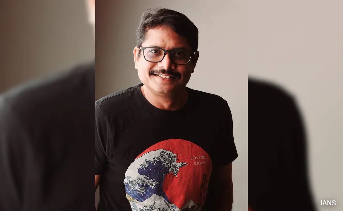 Tamil Actor, Director Manoj Bharathi, Bharathirajaa Son Suffers Heart ...