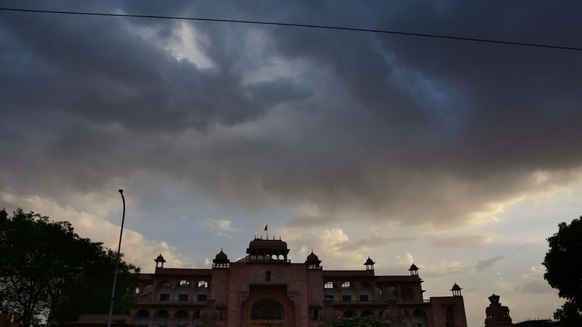 Rajasthan Rain: जयपुर सहित 9 जिलों में आज बारिश का अलर्ट, तेज आंधी के ...