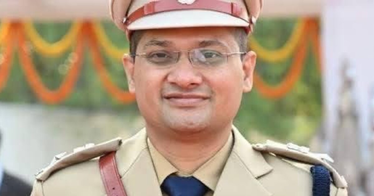 कौन है IPS अभिषेक पल्लव?