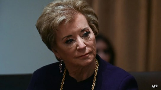 linda mcmahon younger years