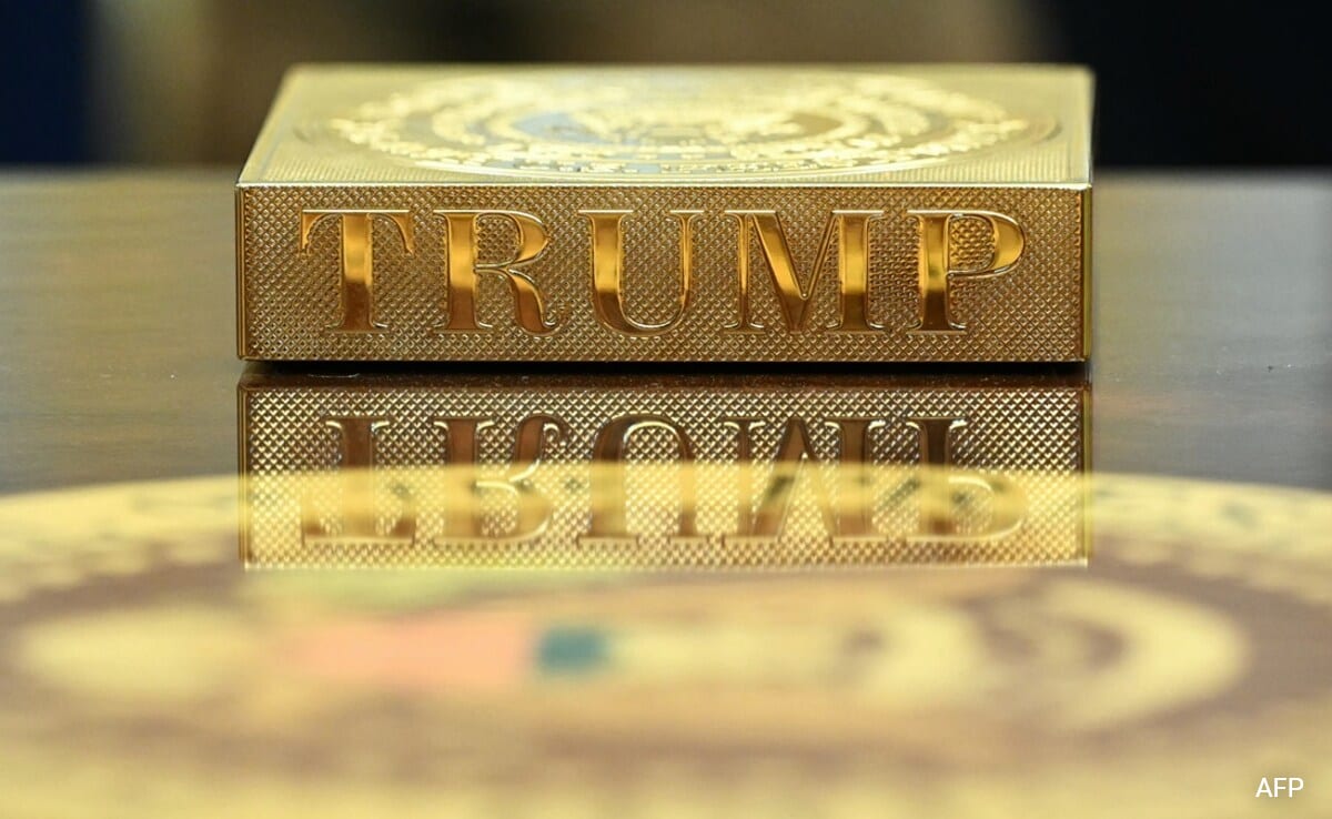 Trump Brings The Bling With Oval Office Makeover