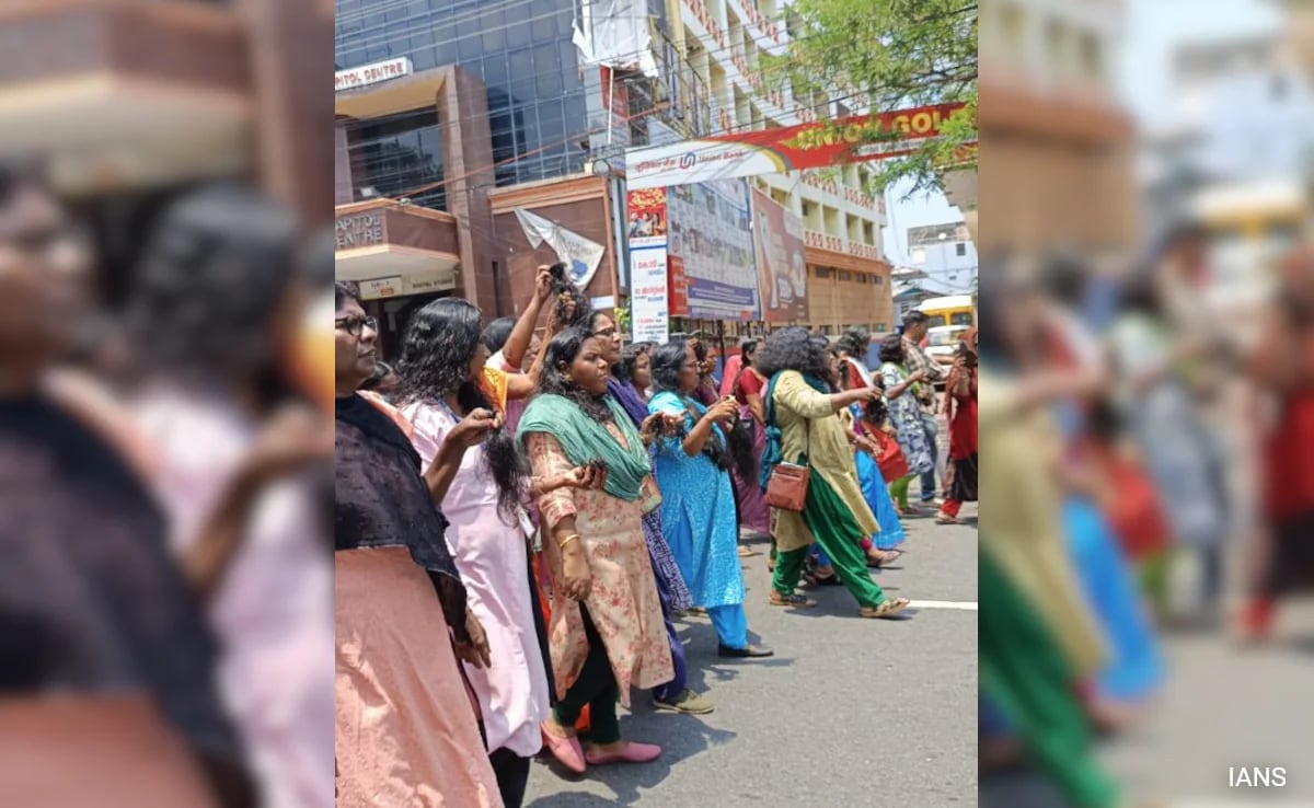 Kerala ASHA Workers Cut Hair As Pay Hike Protest Enters Day 50