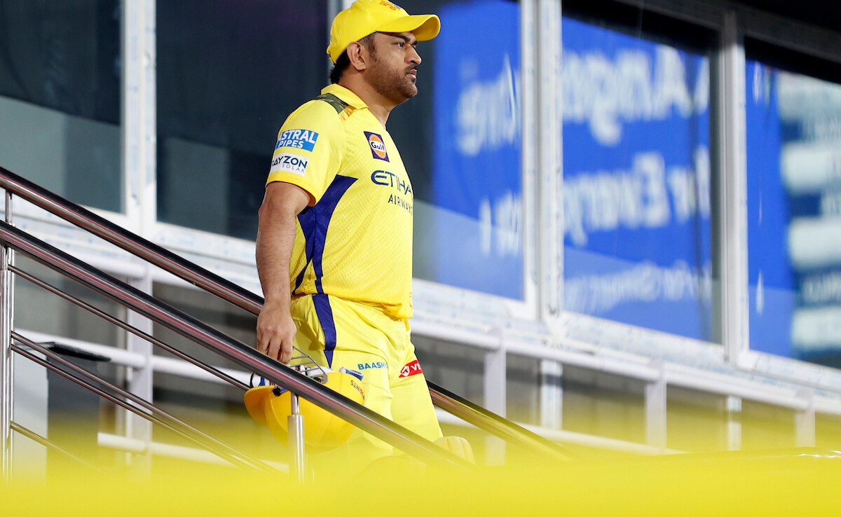 ipl-2025-ms-dhoni-batting-at-number-9-csk-coach-stephen-fleming-reveals ...