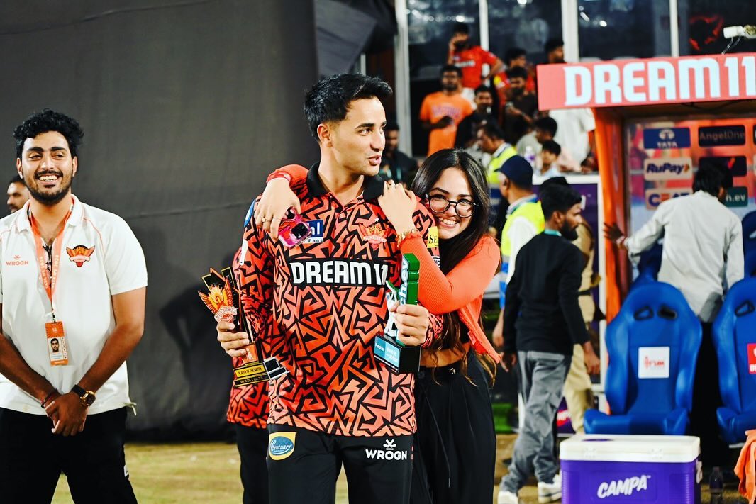 IPL 2025: SRH के अभिषेक शर्मा की बहन है डॉक्टर